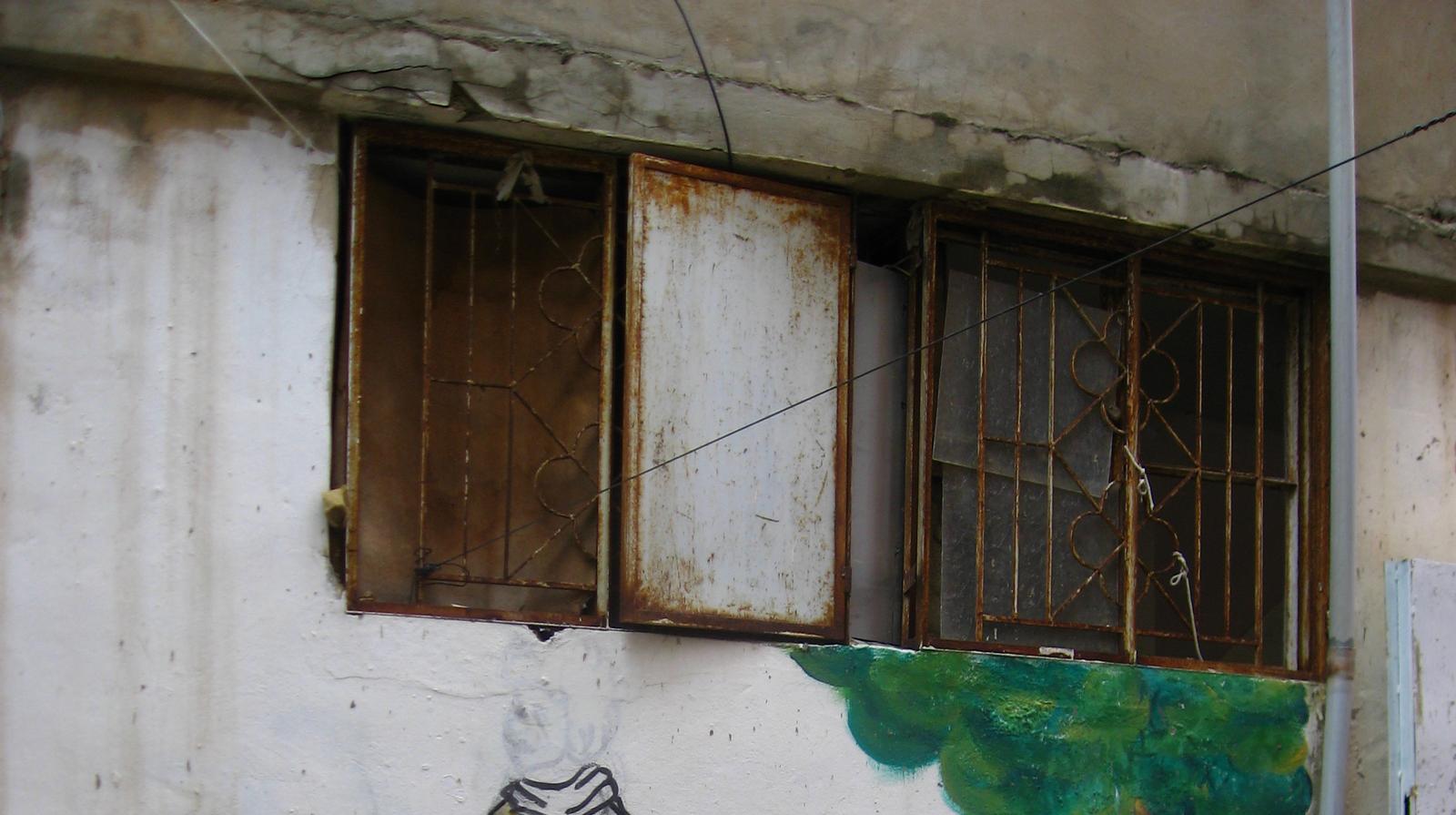 From Exodus to Exile: Palestinian Lives in the Levant